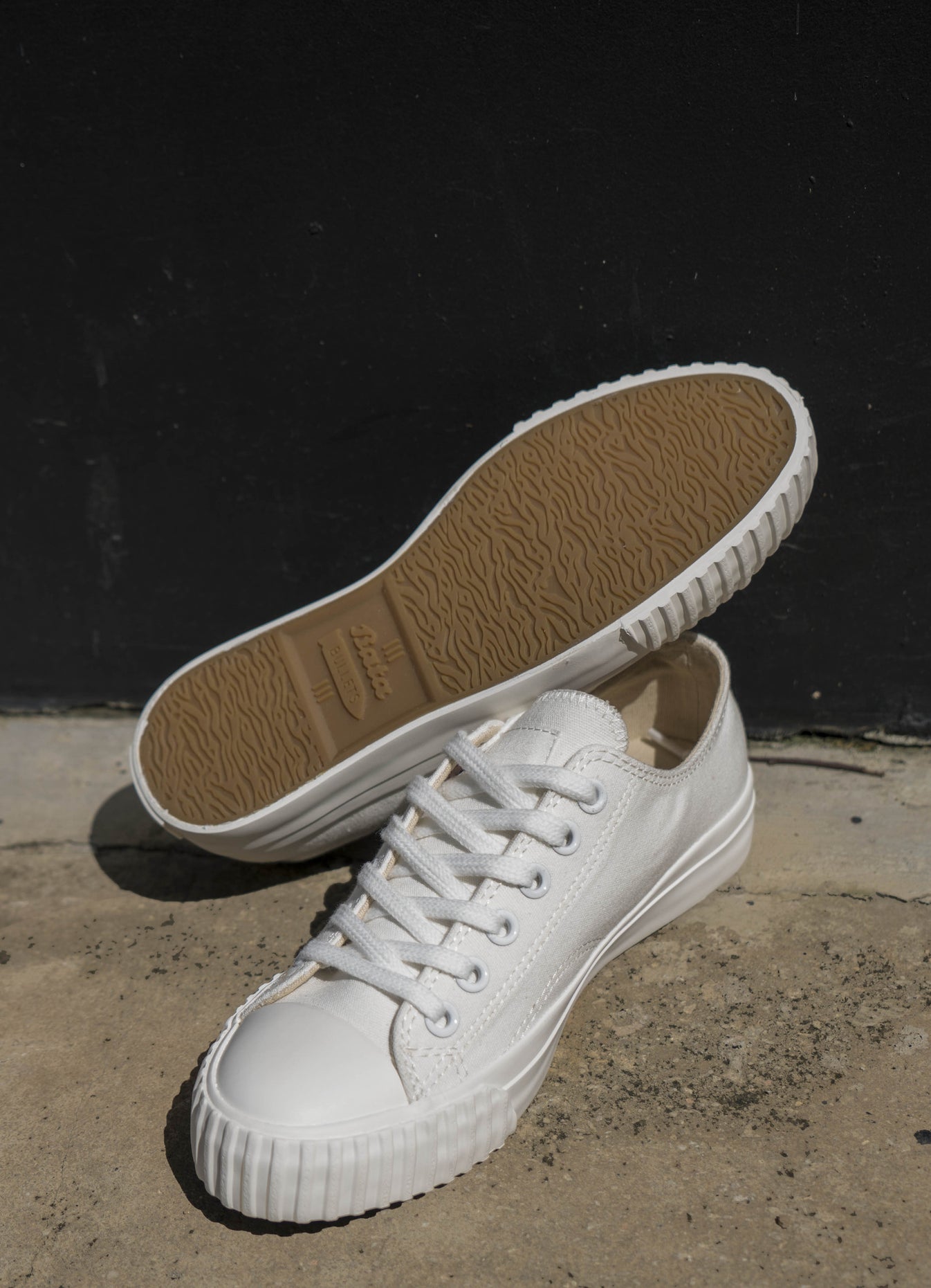 Bata Bullet White Low – Emporium of the Modern Man